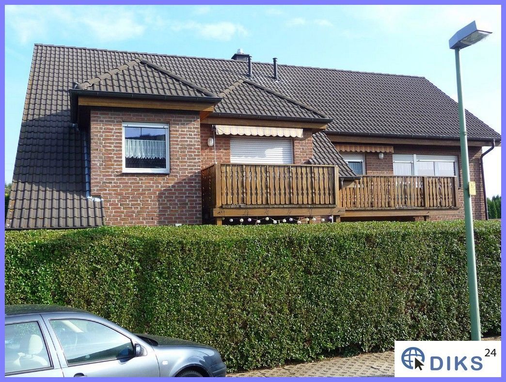 Junge zwei-geschossige EG-Wohnung mit Garten,Sauna und